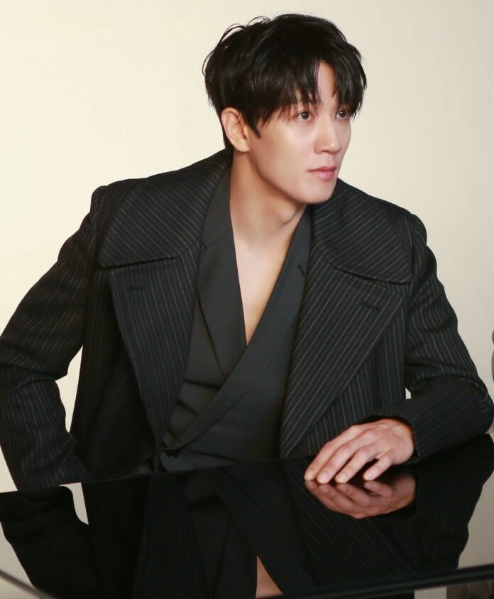 Kim Rae-won: Wiki, Career, Awards, 8 Fun Facts & More - KDrama Live