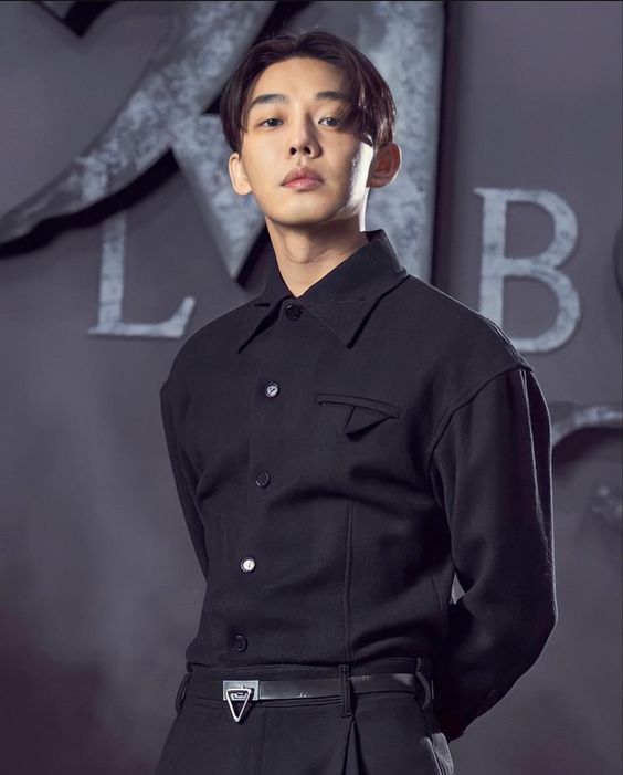 Yoo Ah-in: Wiki, Career, Awards, 5 Fun Facts & More - KDrama Live