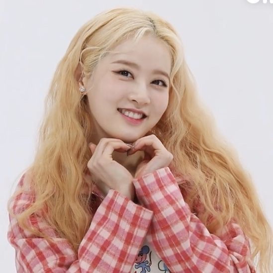 Park Si-eun: Wiki, Career, Awards, 5 Fun Facts & More - KDrama Live