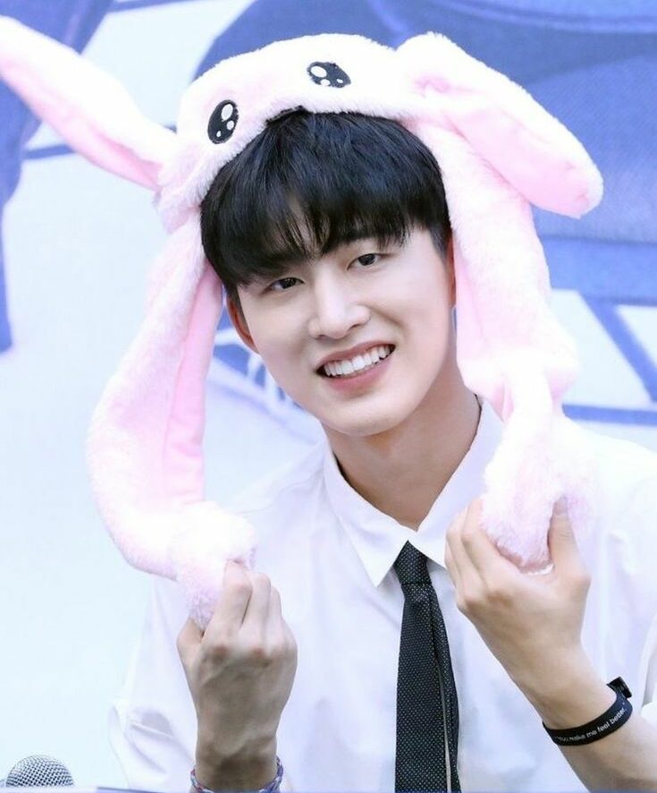 B.I :Wiki, Career, Awards, 12 Fun Facts & More - KDrama Live