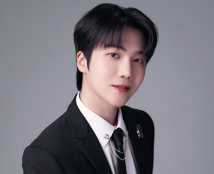 Jinho: Wiki, Career, Awards, 12 Fun Facts & More - KDrama Live