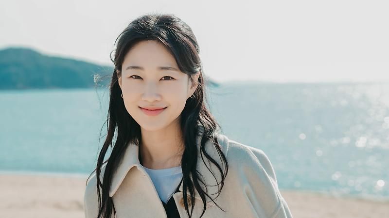 Ha Yoon-kyung: Wiki, Career, Awards, 9 Fun Facts & More - KDrama Live